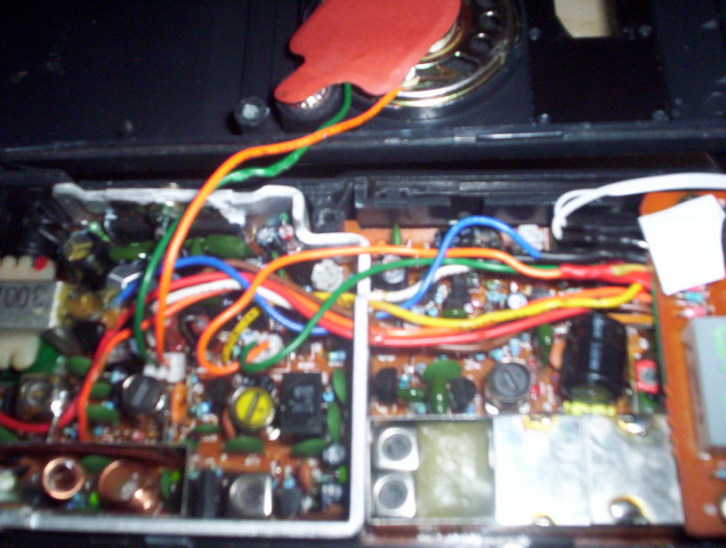 Maxon 27-lp. Zapala się wyświetlacz, ale nie ma nośnej.