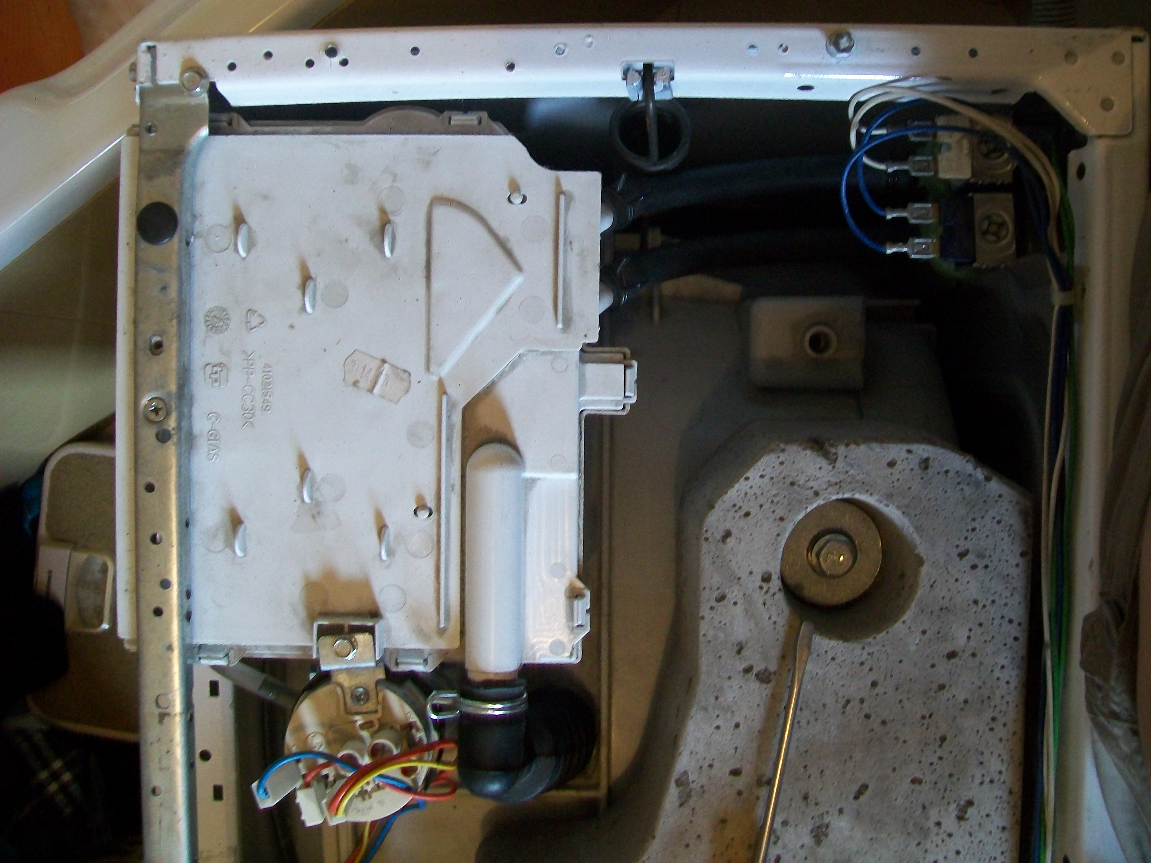 Candy Activa Smart CS2 125 - pralka nie działa, świecą się dwie diody ...