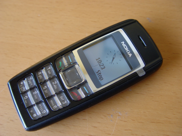 Nokia 1600 - Jak przesyłać polifonie i tapety przez kabel MINI USB?