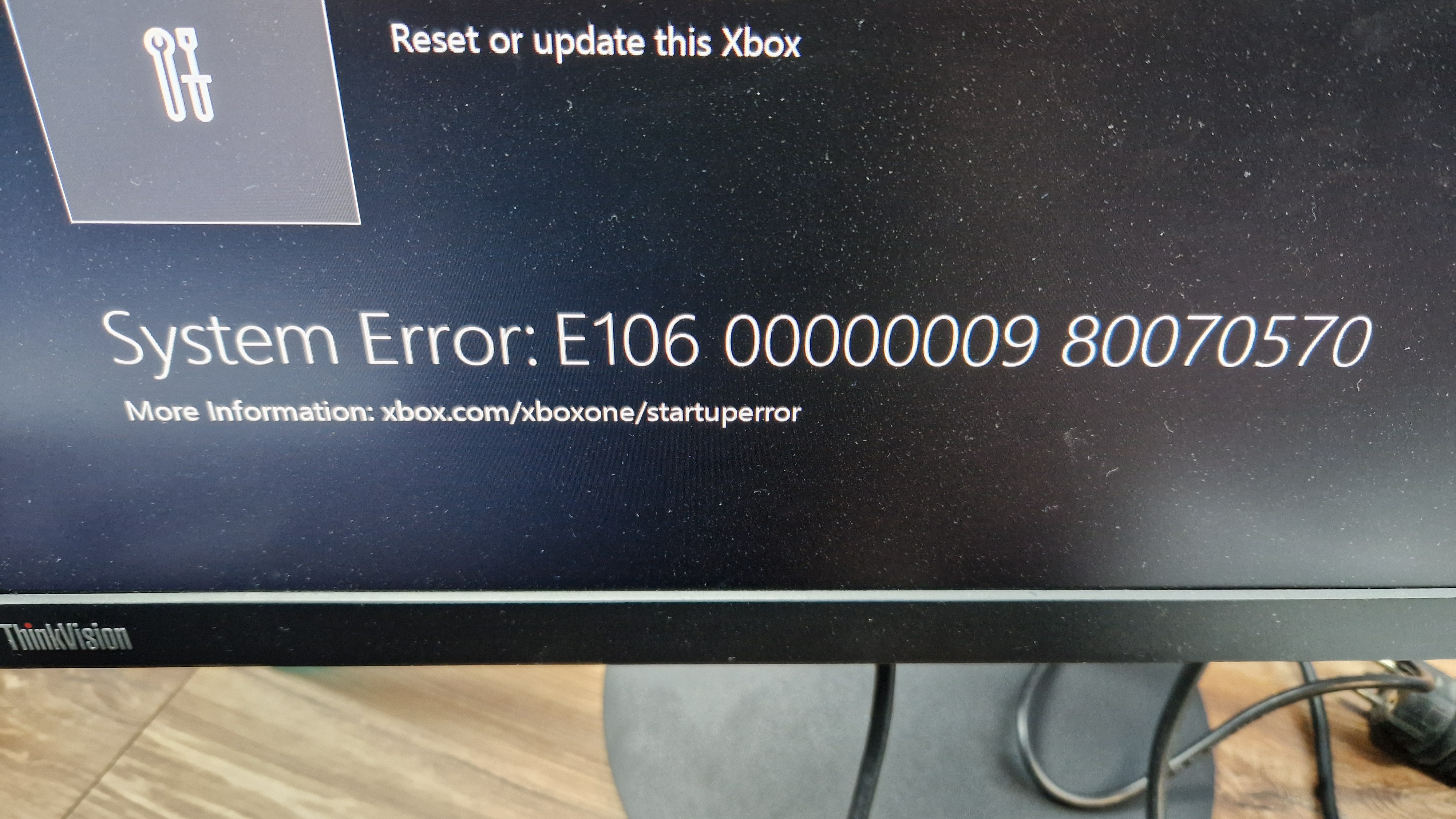 [Rozwiązano] Xbox One S Digital - Błąd E106 i E101 po wymianie uszkodzonego dyskudysku, różne ...