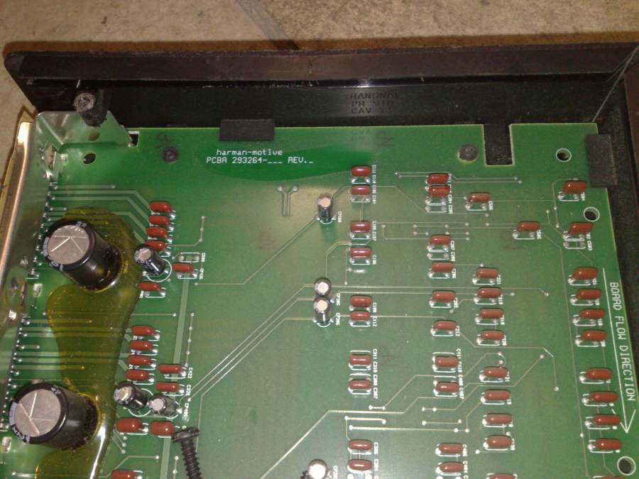 Dane techniczne wzmacniacza Infinity 36670 - ilość kanałów, moc, filtry?