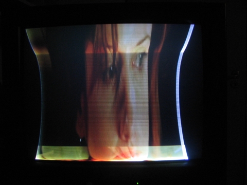 Loewe Calida 70 TYP 110 C93 F407/A3 - uszkodzona korekcja, obraz ...