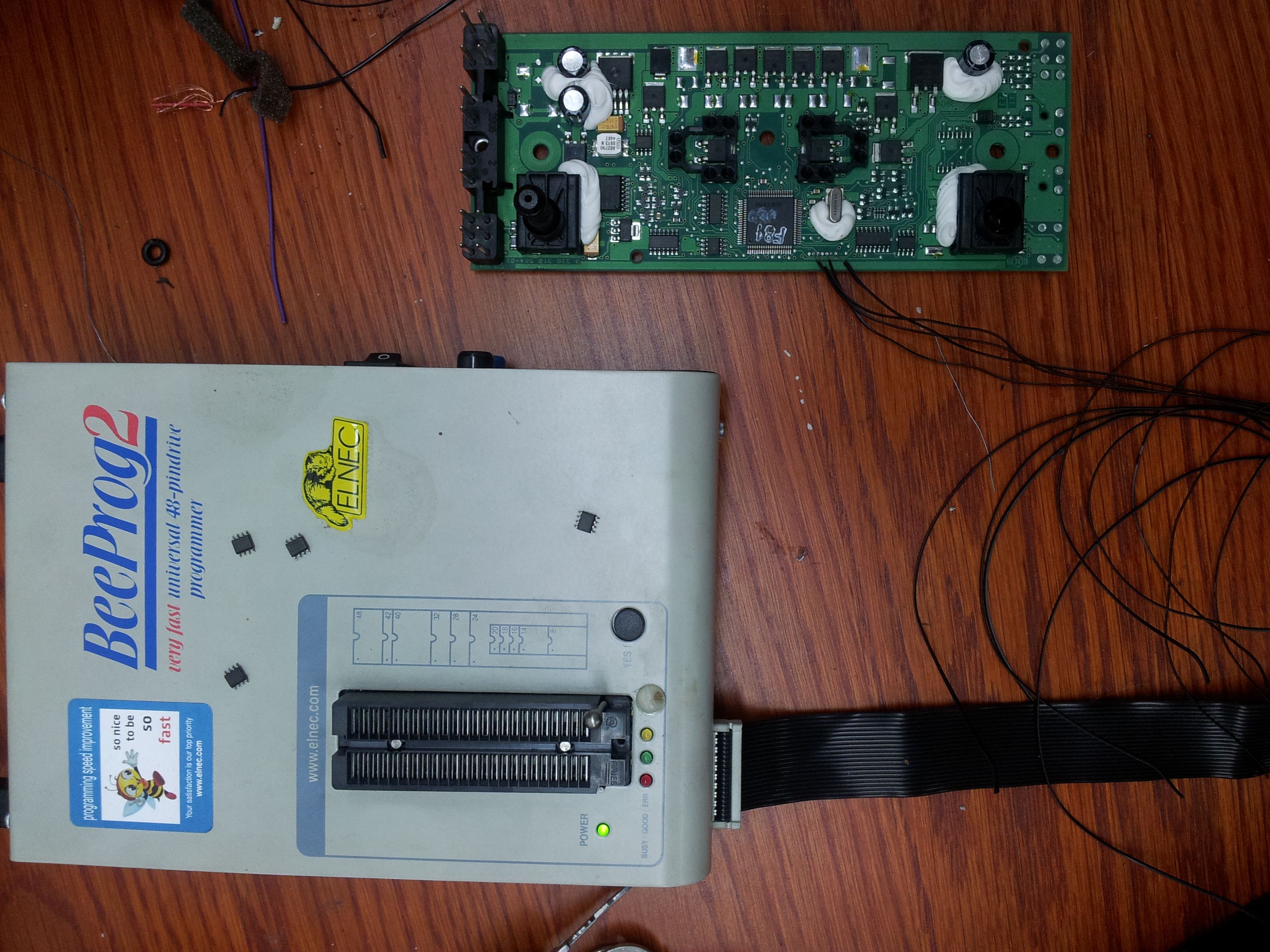 Elnec BeeProg2 - Nie czyta MC912D60C przez ISP - jak podłączyć?