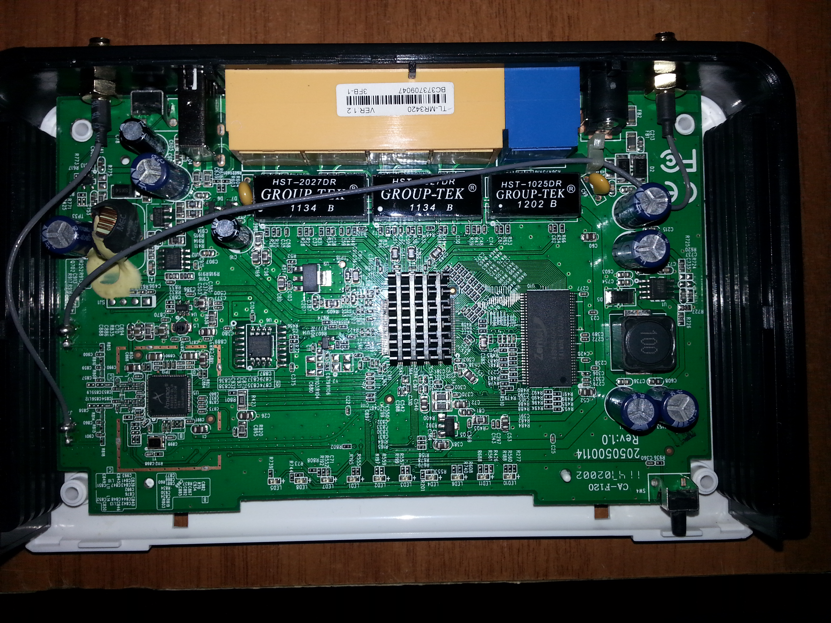 Router TP-Link TL-MR3420 - cały czas świecą się diody od Wejścia LAN4 i WAN