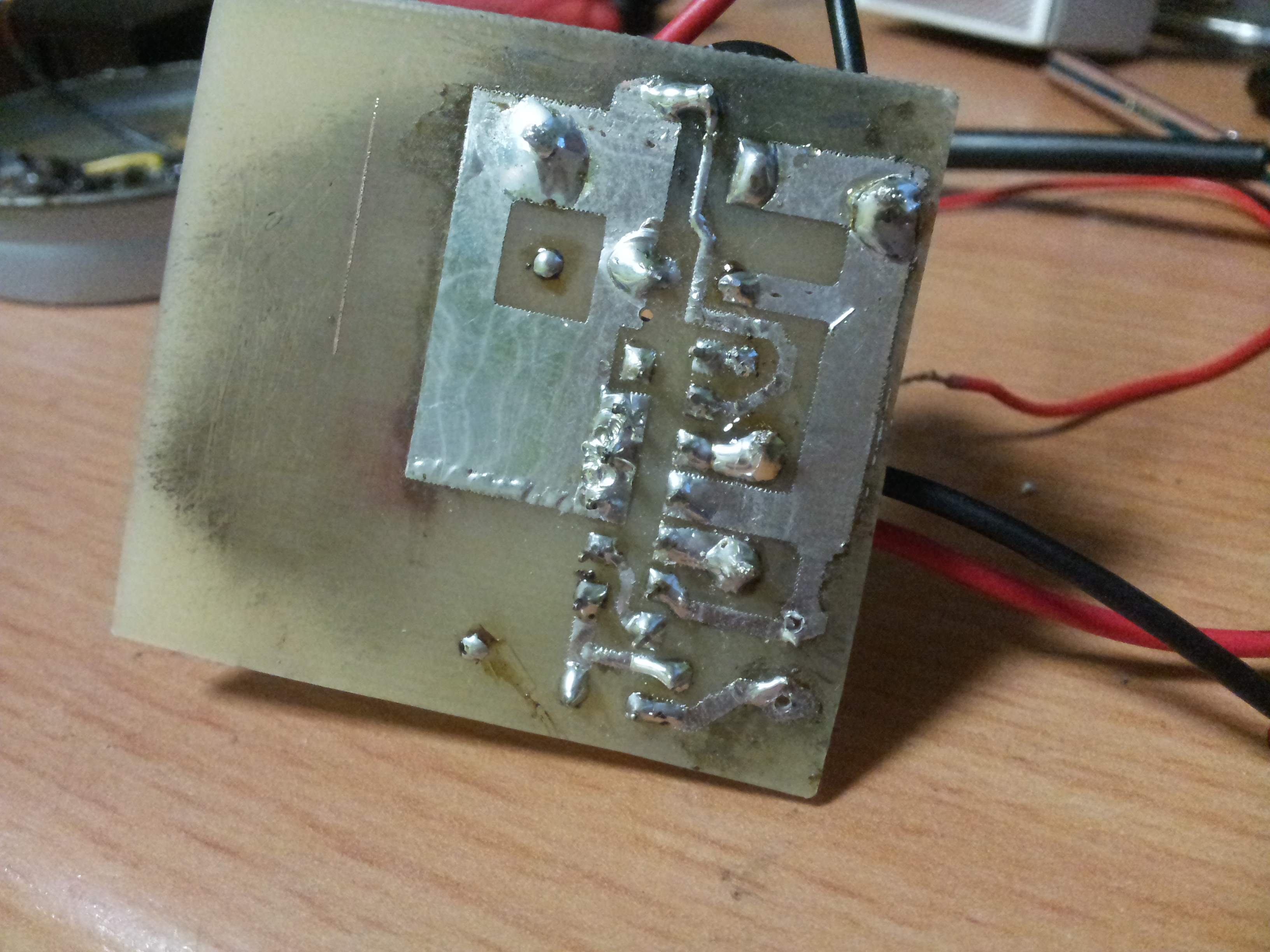 AVT 741 – gdzie znaleźć wzór płytki i czy TDA1518 zastąpi TDA1516?