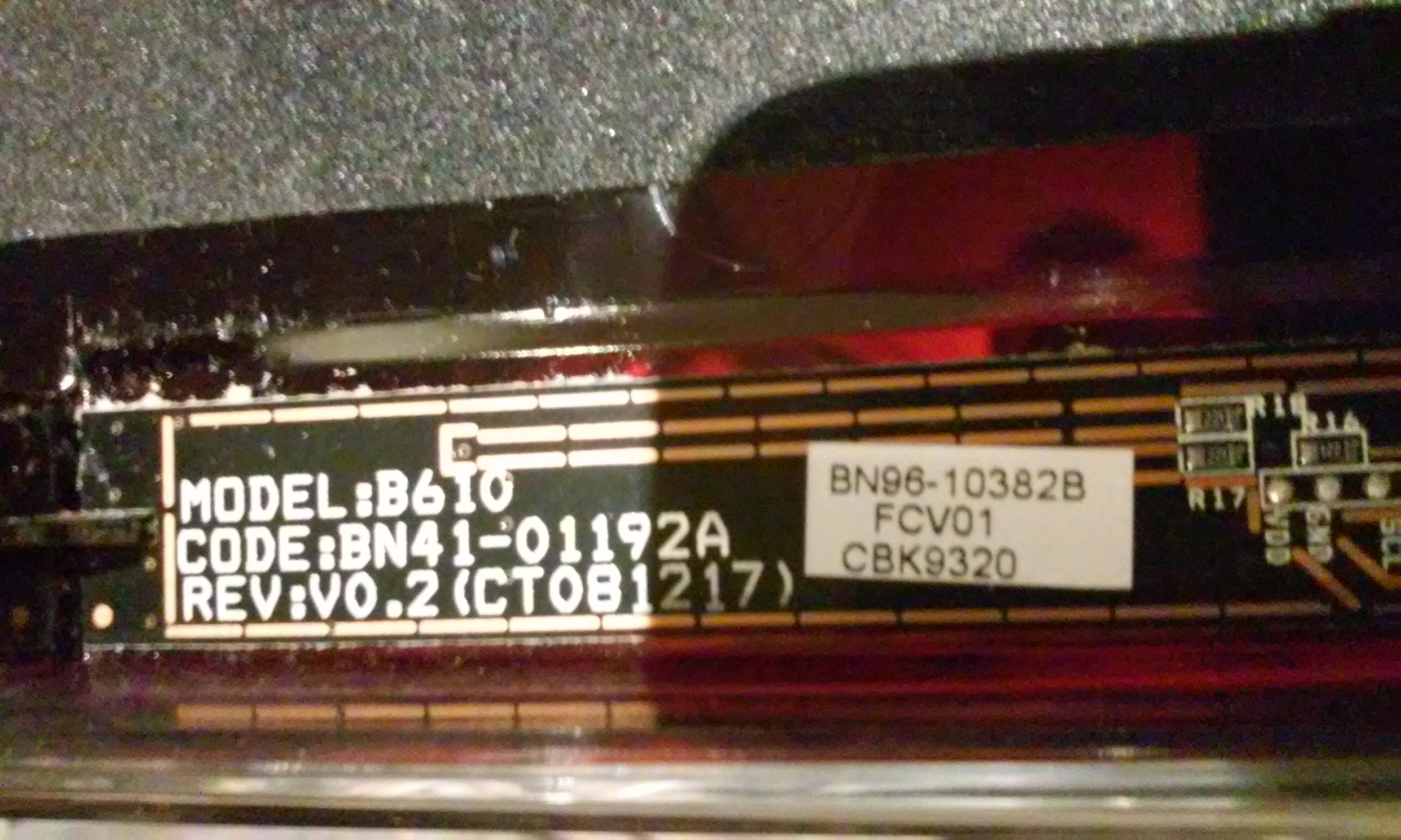 [Części] Samsung LE40B551A6W: matryca, moduły, głośniki, płyty, podstawa