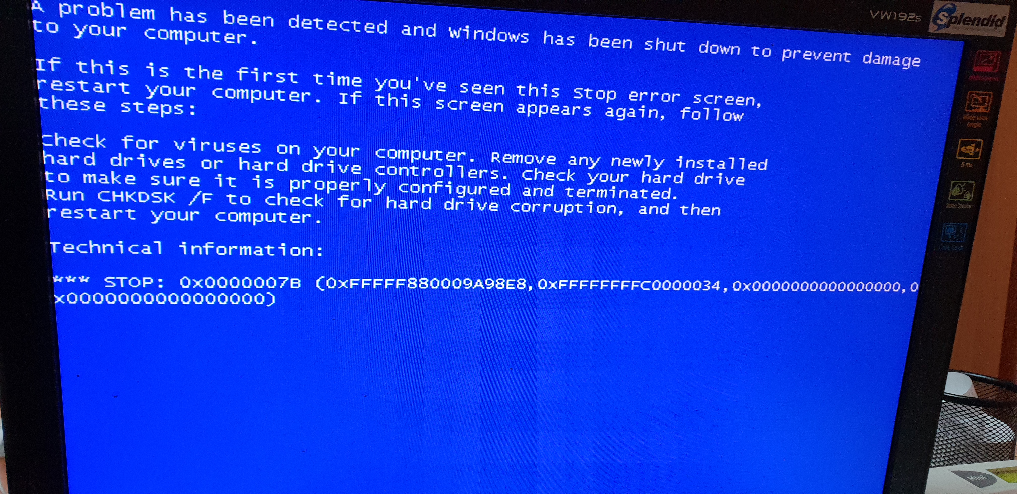 Błąd poczas uruchomiania win 7 - błąd win7 przy uruchomieniu aswRvrt.sys