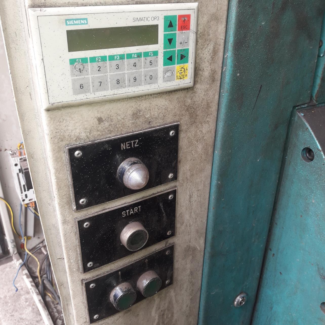 Poszukiwane zakłady z krawędziarką Ozamech KM-3/KM-4 z panelem SIMATIC OP3