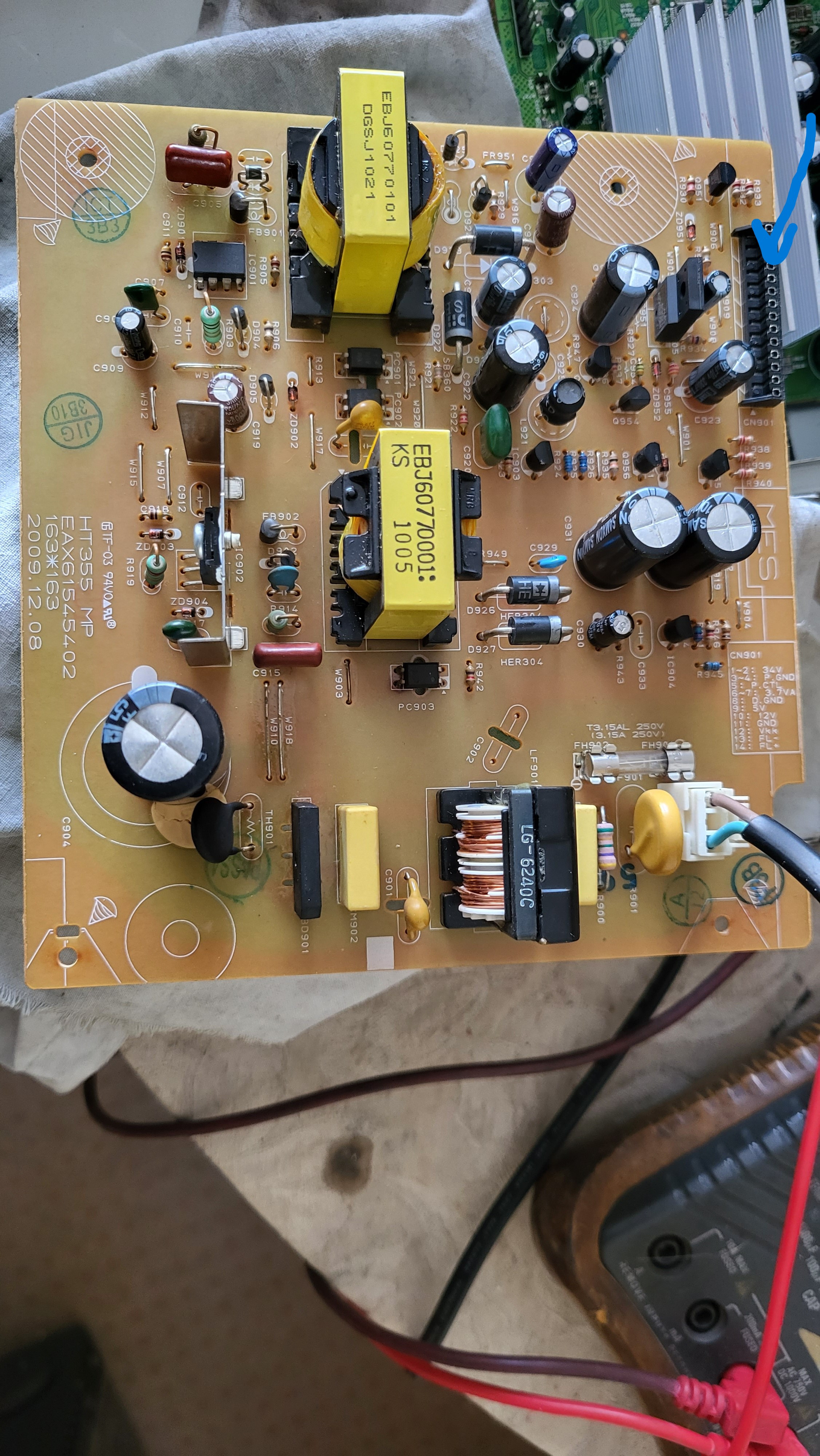 [Rozwiązano] LG DVD Receiver HT355, brak napięcia na złączu CN901 i diodach D921, D923, D925