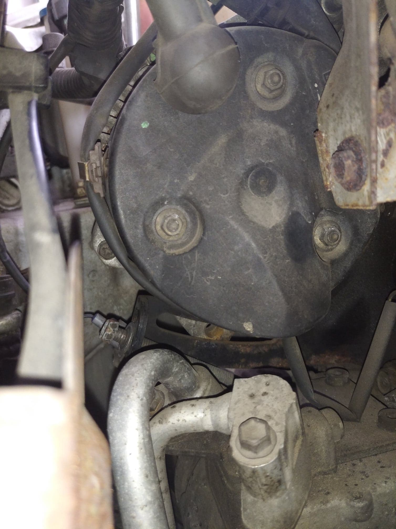 Toyota T22 7A-FE - śruby naciągacza paska klinowego / alternatora