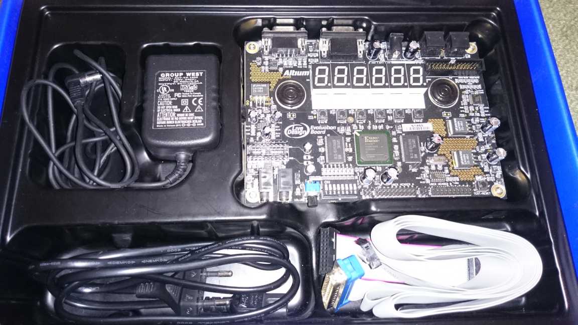 Oddam w dobre ręce m.in.: Intel Galileo 2, STK500, SAM3U-EK, EVK1100 ...