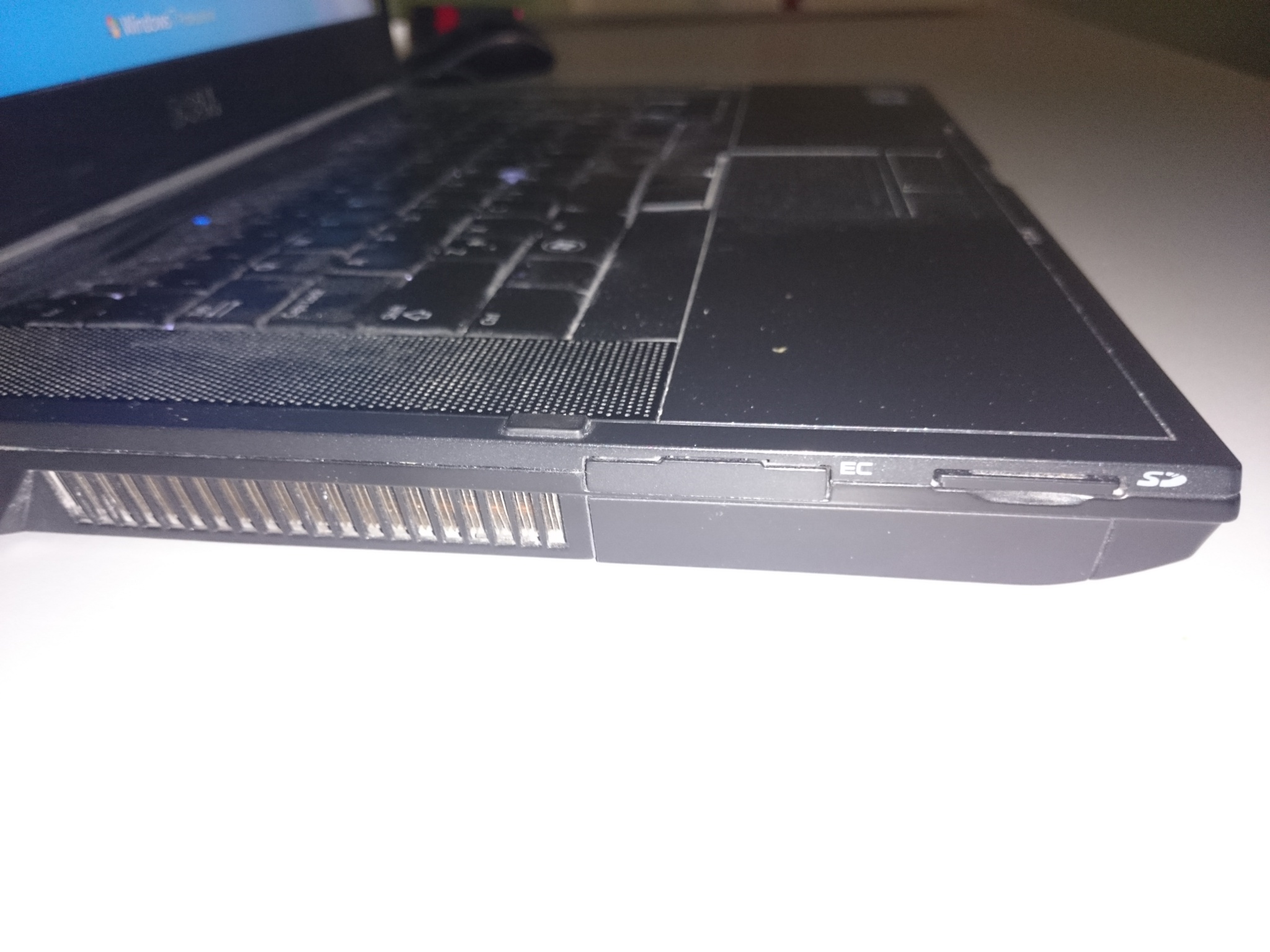 Jak podłączyć 2 karty sieciowe w laptopie Dell do sieci i skanera K600 ...