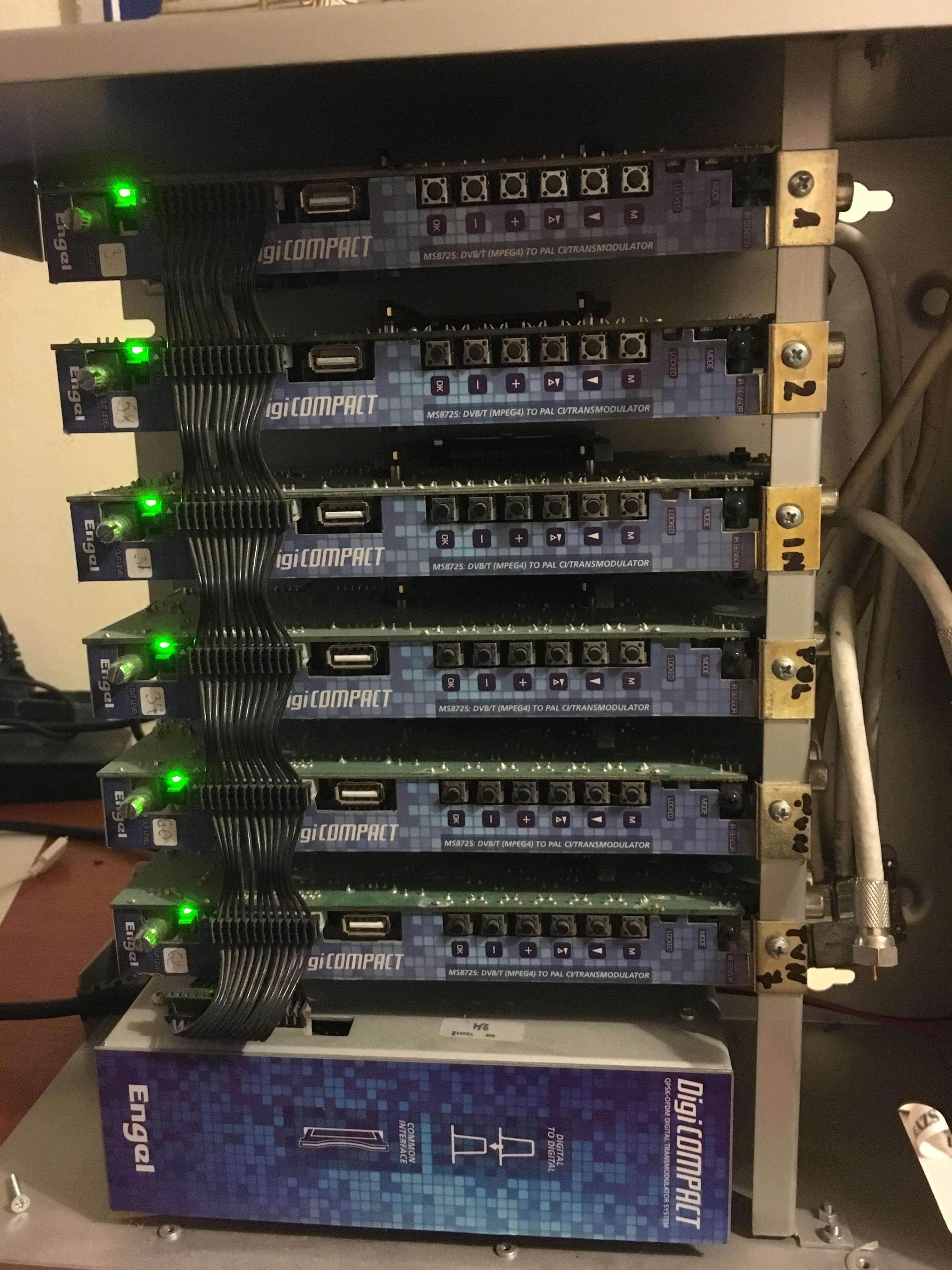 Stacja czołowa Engel z modulatorami RF Digi Compact