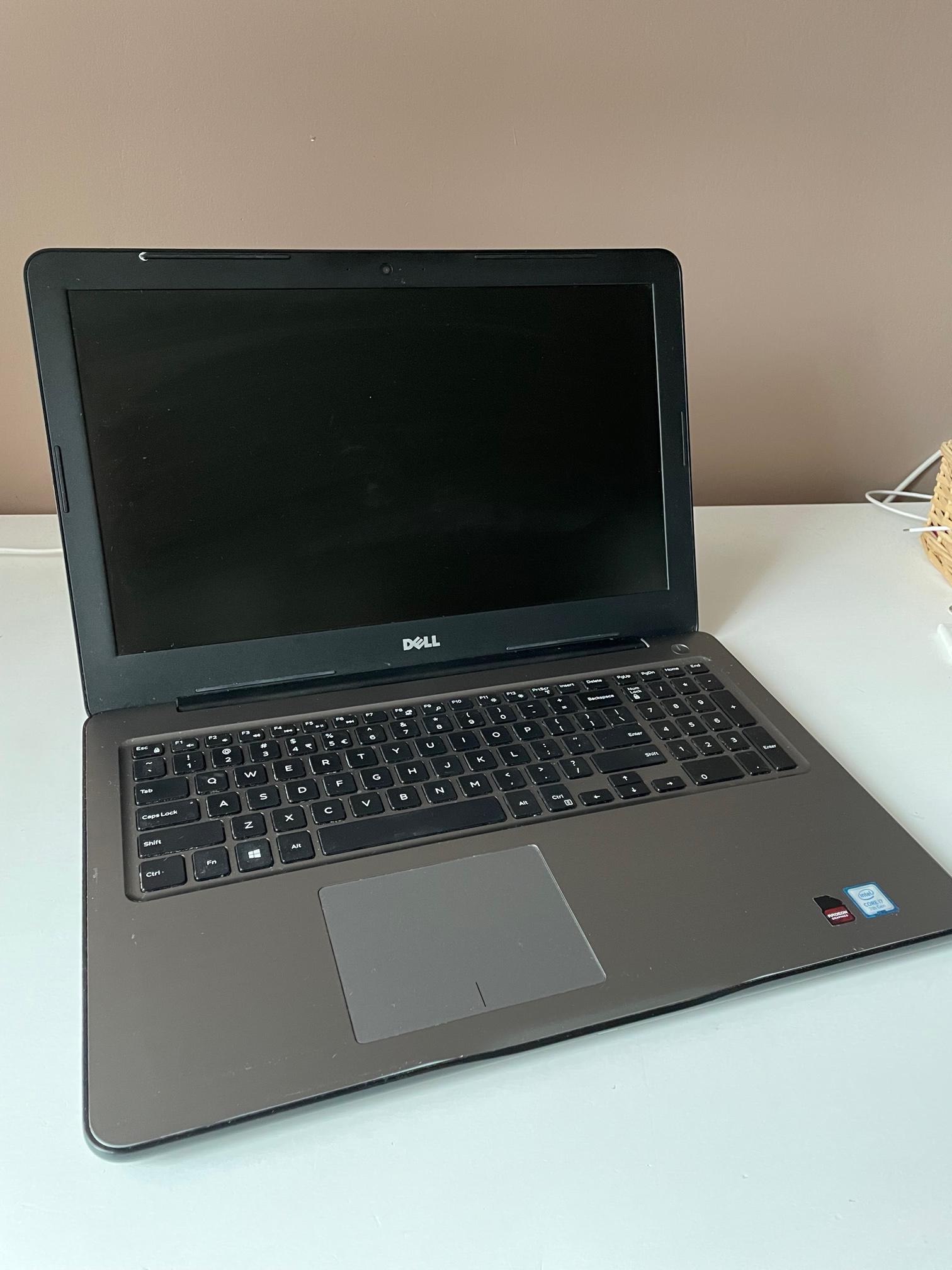 [Sprzedam] Dell Inspiron P66F001, i7-7500U, Radeon R7 M445, 8GB RAM ...