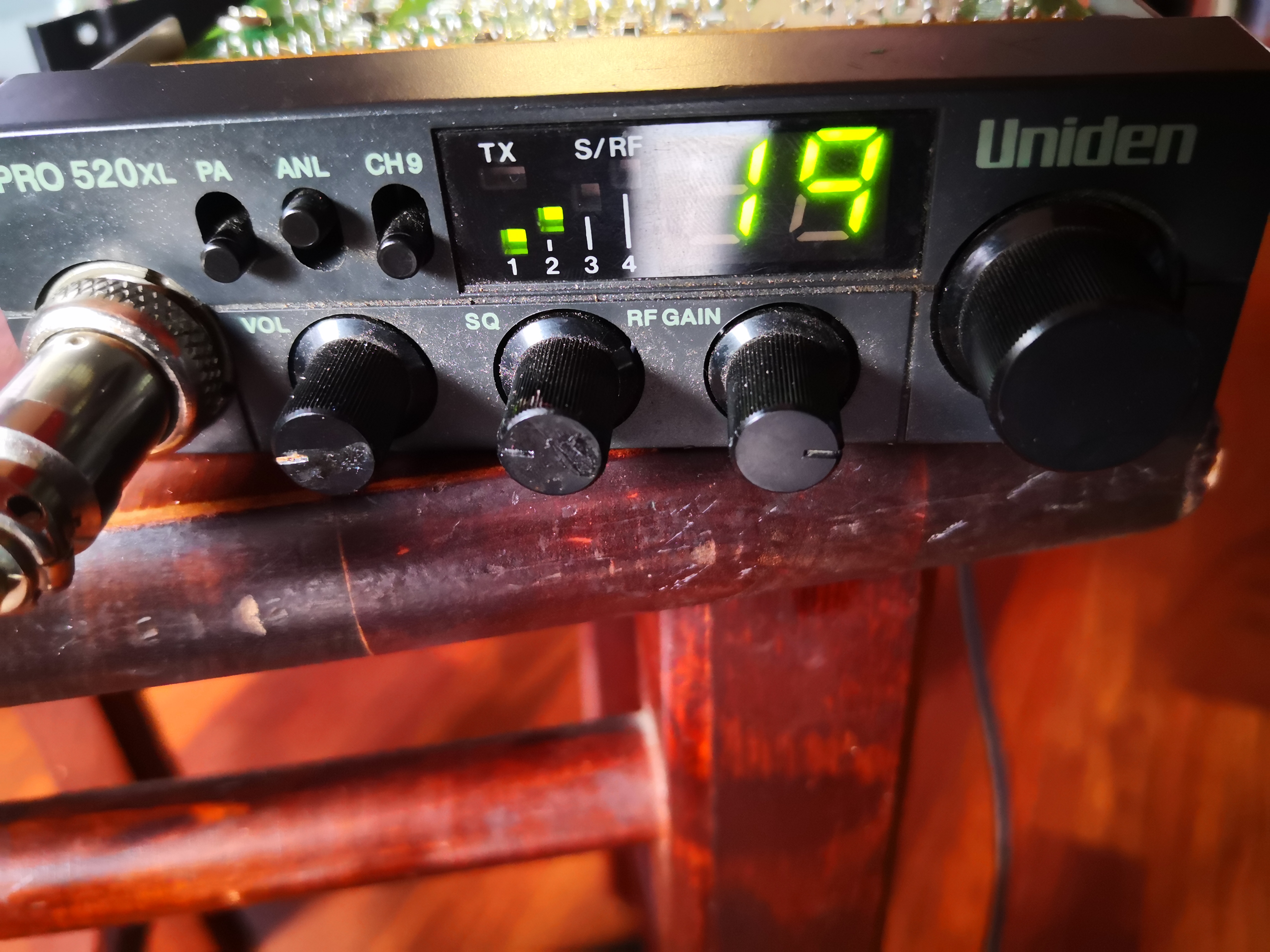 Uniden Pro 520 XL - Naprawa odbioru, wymiana filtra 50HT, szumy