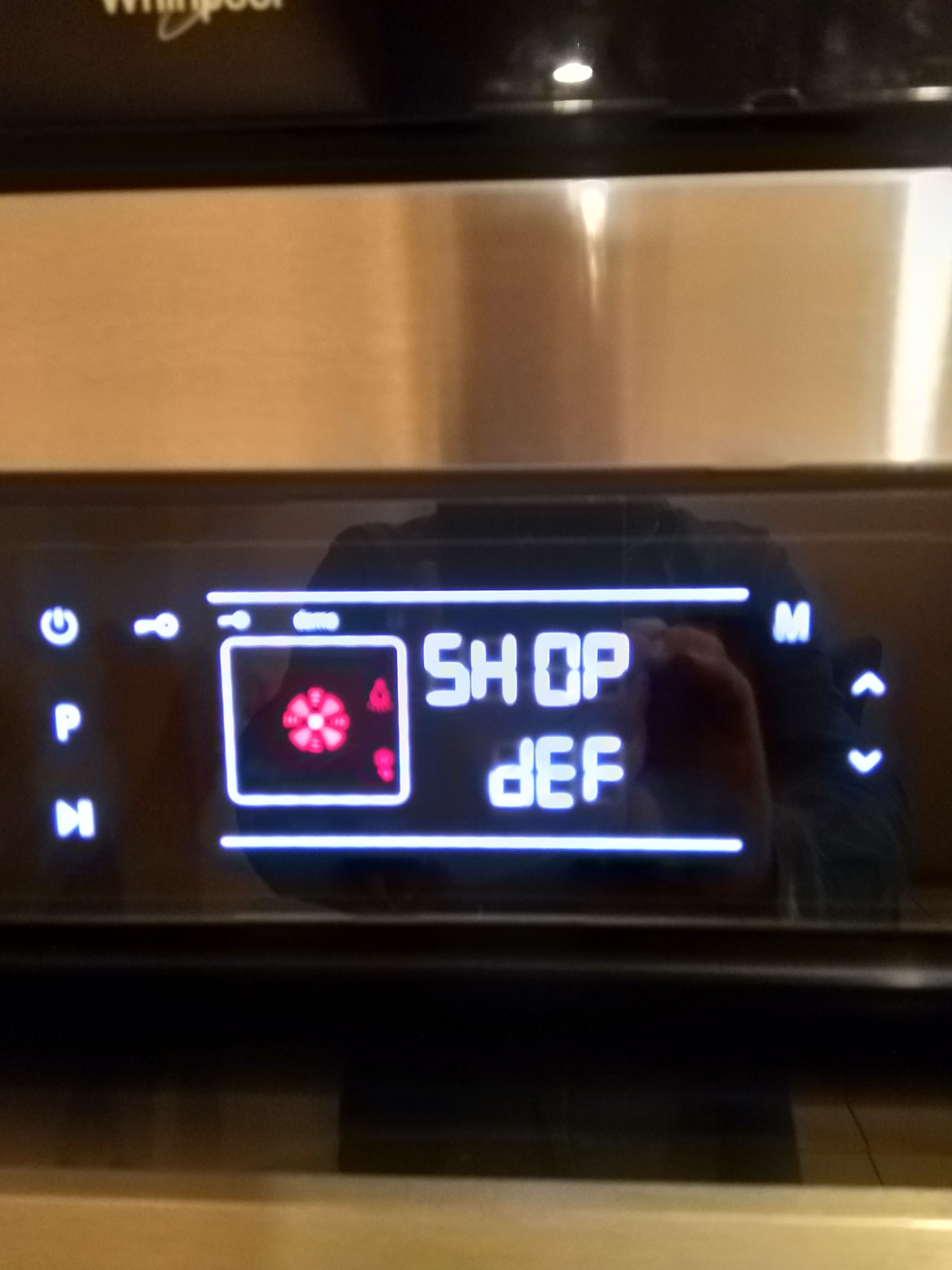 Sharp K-70F19BM2-EU: Jak wyłączyć tryb demo w piekarniku? Szukam sposobu na wyjście z trybu