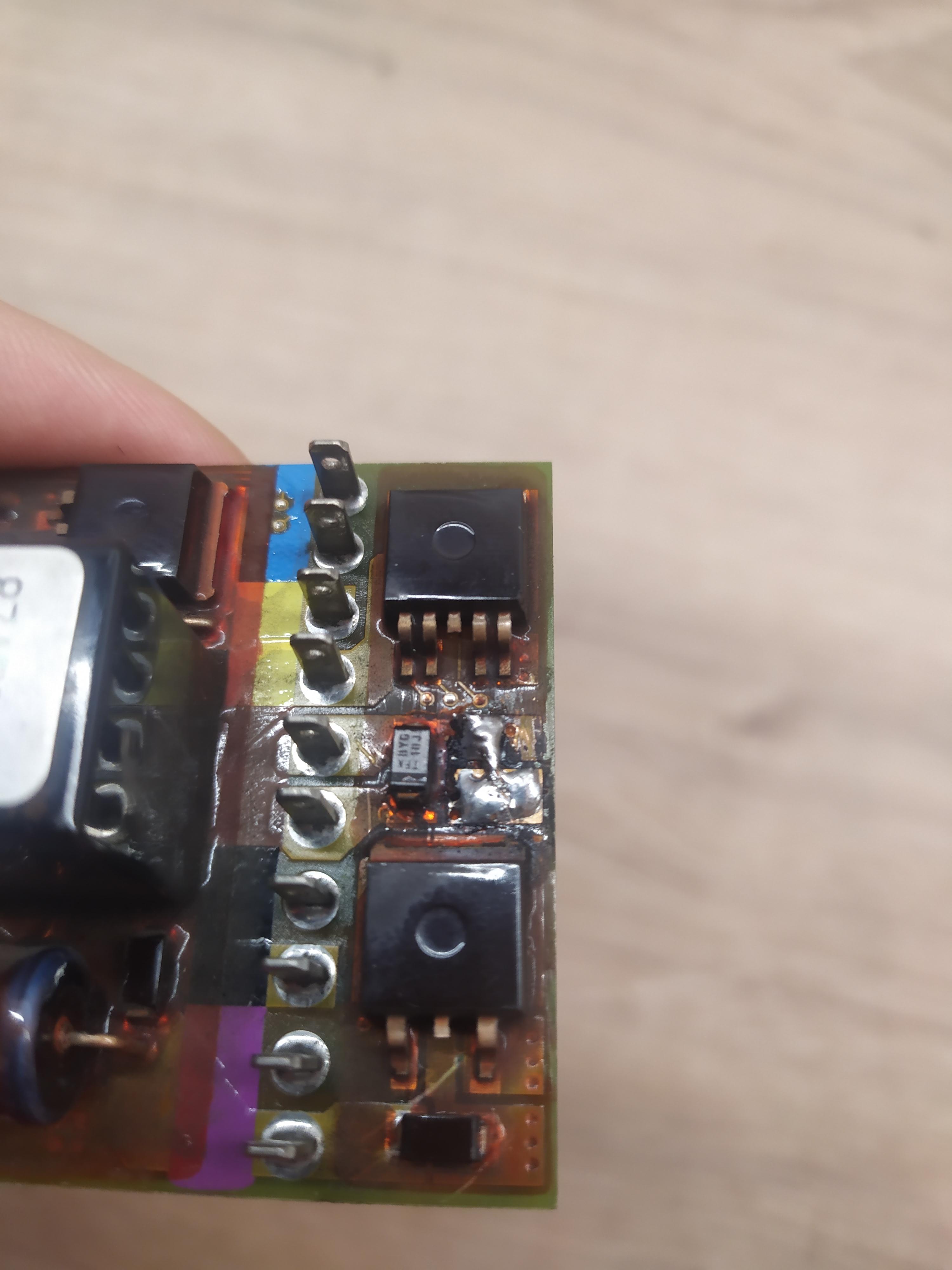 [Rozwiązano] Webasto air top 2000 12v - Identyfikacja spalonego elementu