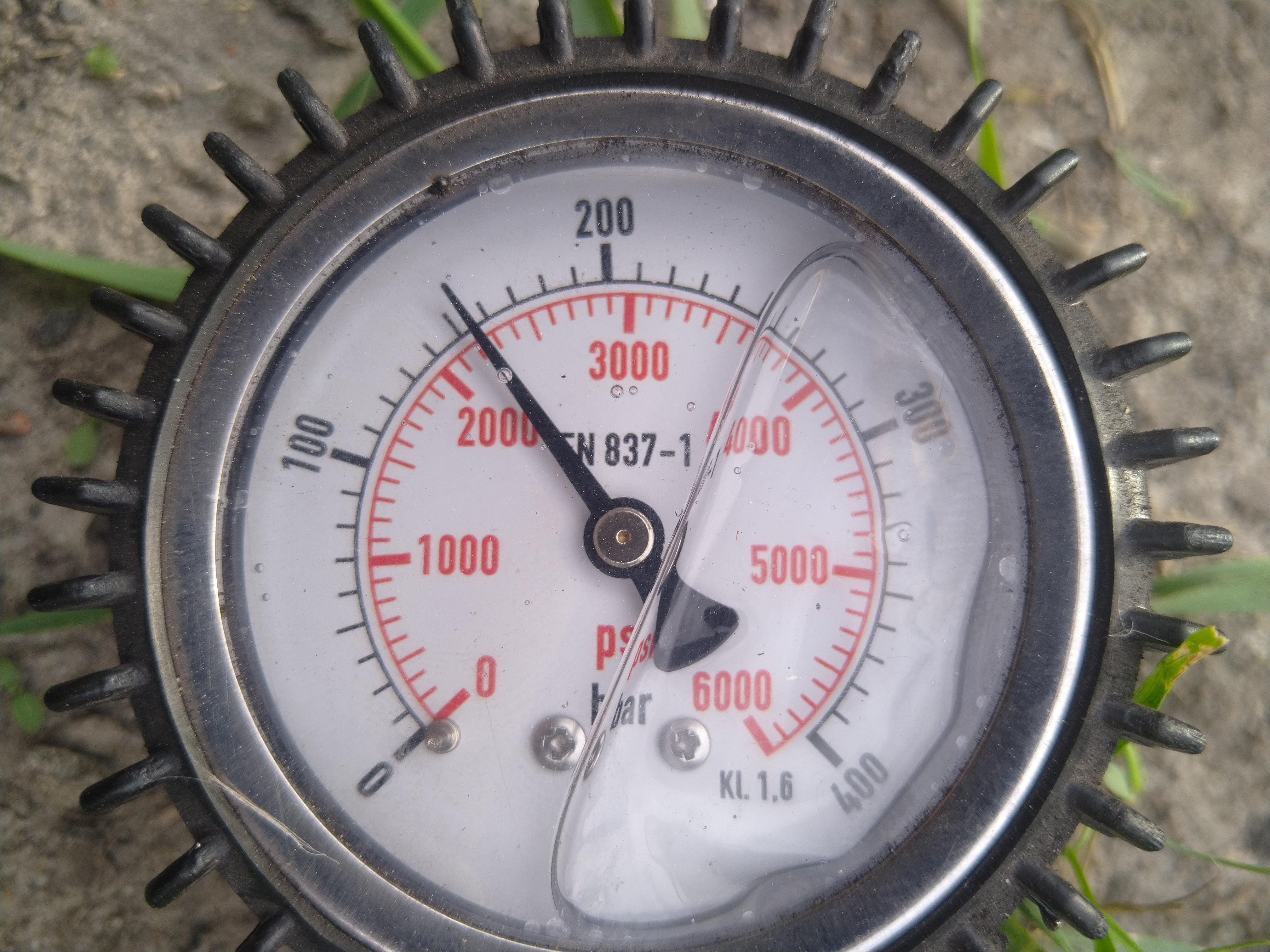 Zwiększanie ciśnienia roboczego w minikoparce NEX N12 - regulacja na ...