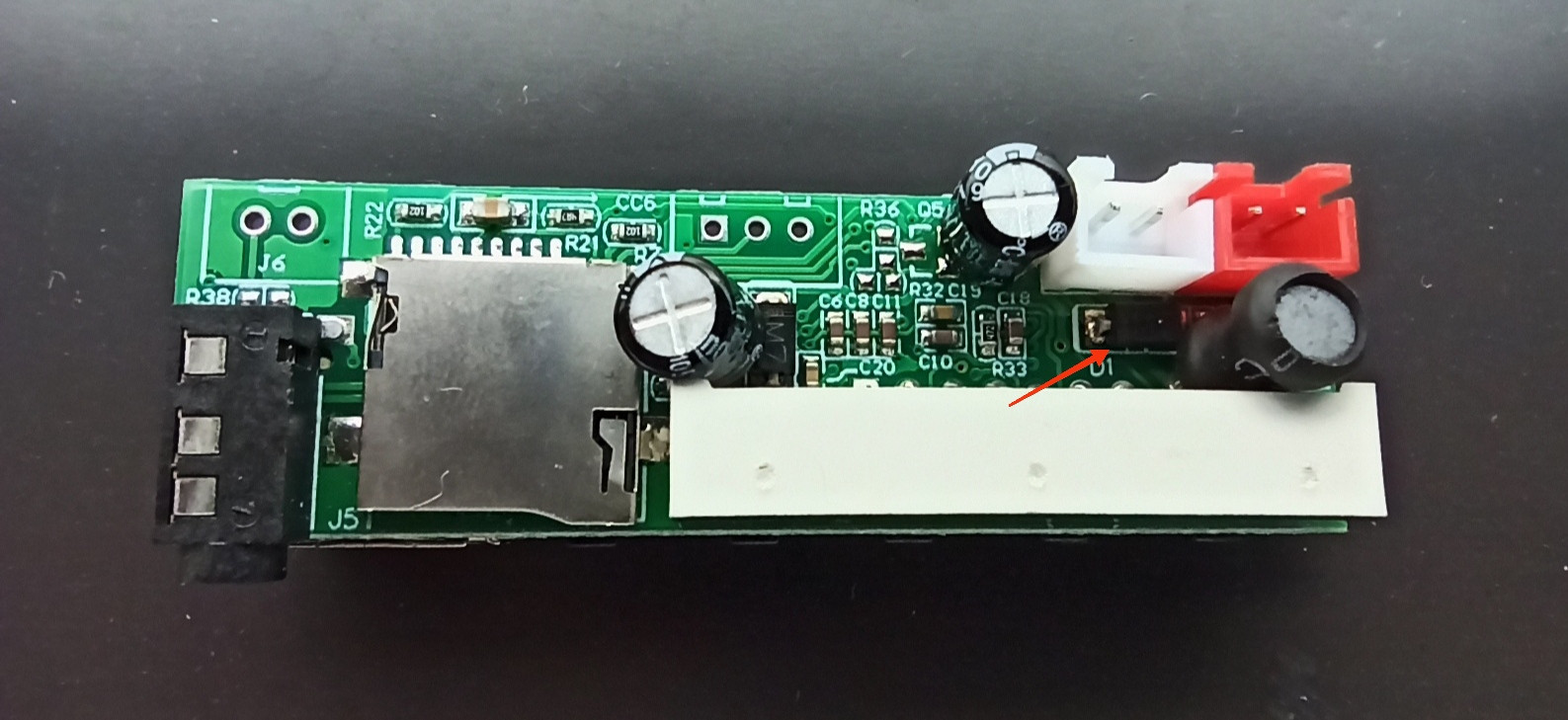[Rozwiązano] Identyfikacja uszkodzonych elementów w panelu muzycznym ...