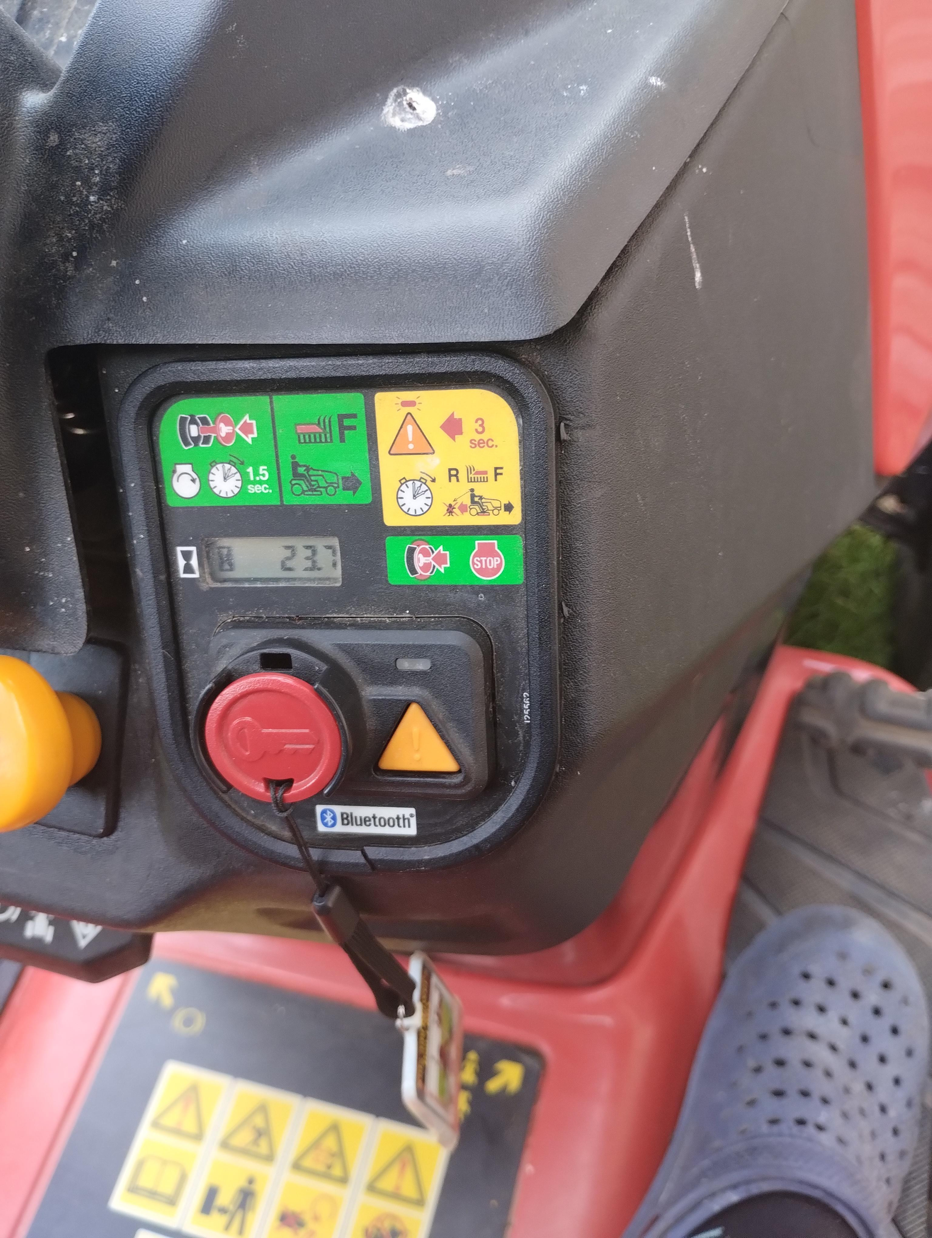 Traktorek Wolf Garten Expert Alpha 95.180 - Nie odpala, ciche pyknięcie ...