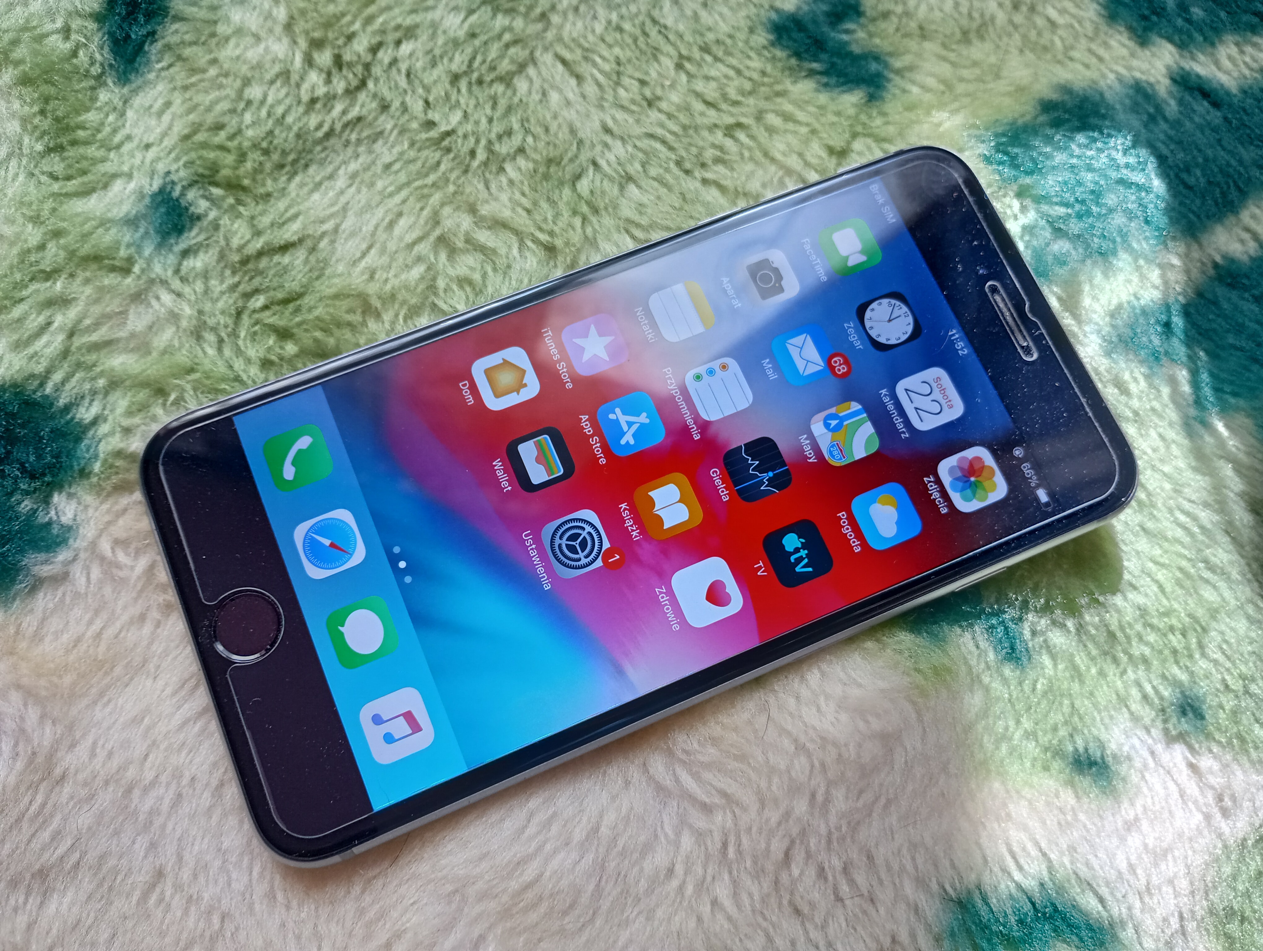 [Rozwiązano] iPhone 6 Plus - logo Apple, czarny ekran, podświetlenie ...