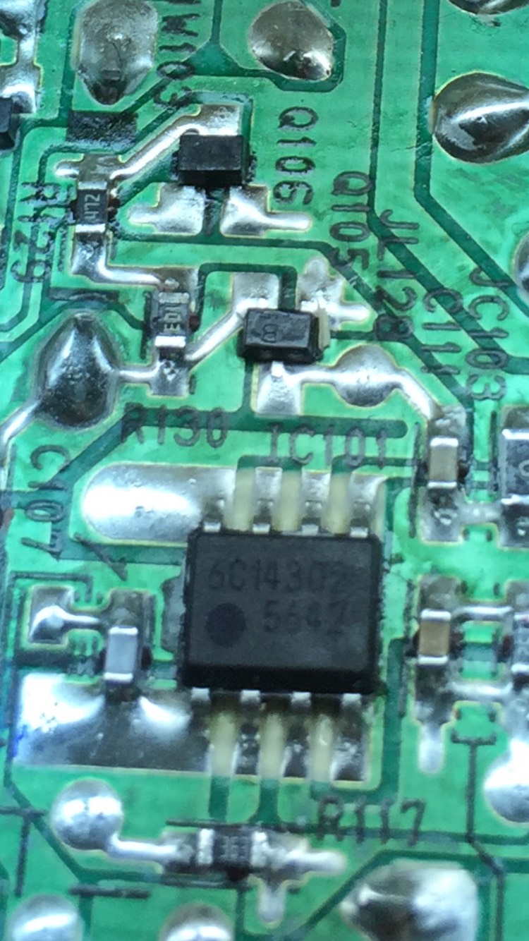 Makita DC18RC - Identyfikacja wystrzelonego scalaka w ładowarce