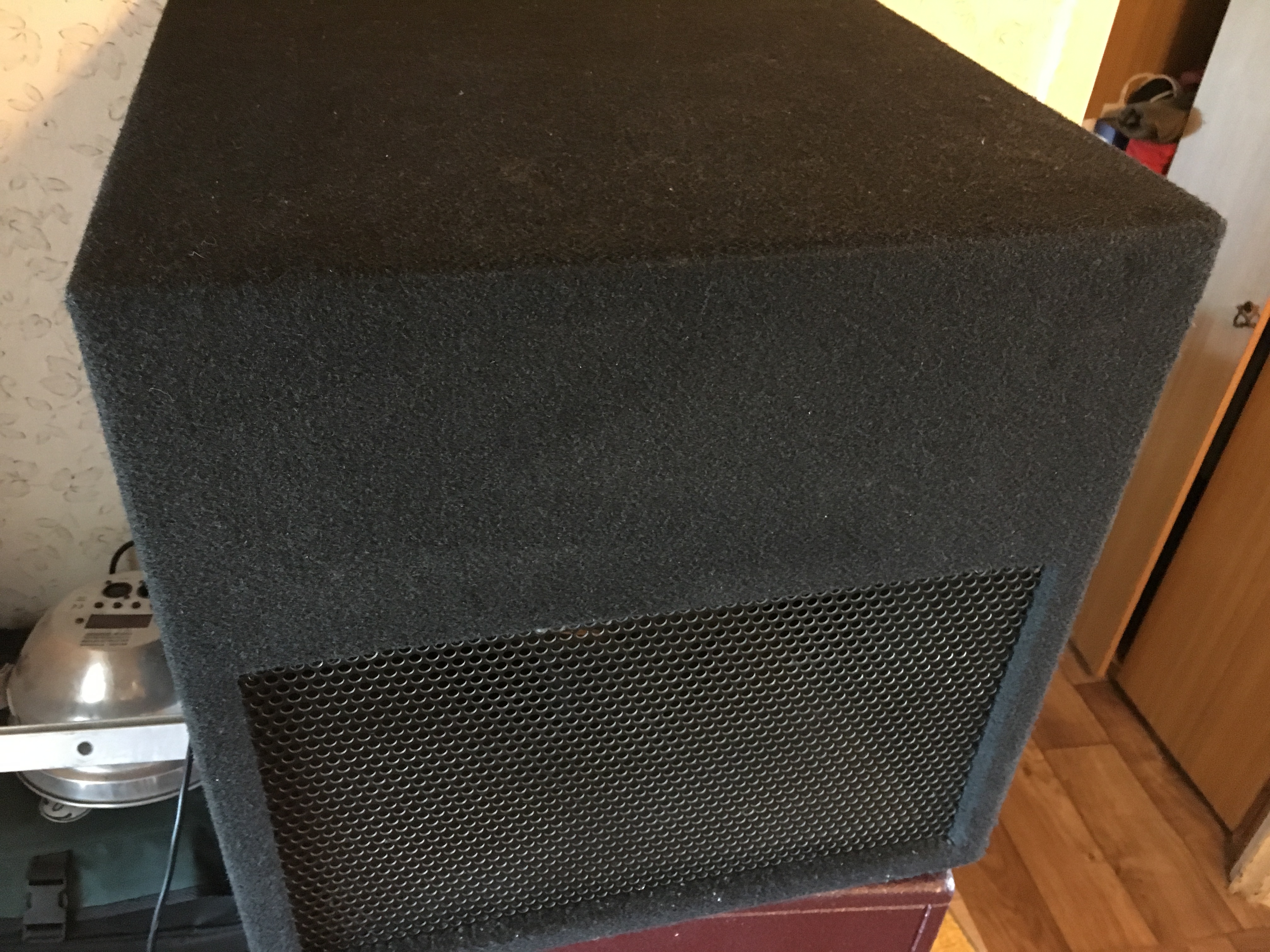 [Sprzedam] Subwoofer Cubo 12 na B&C 12PZ32 4 ohm