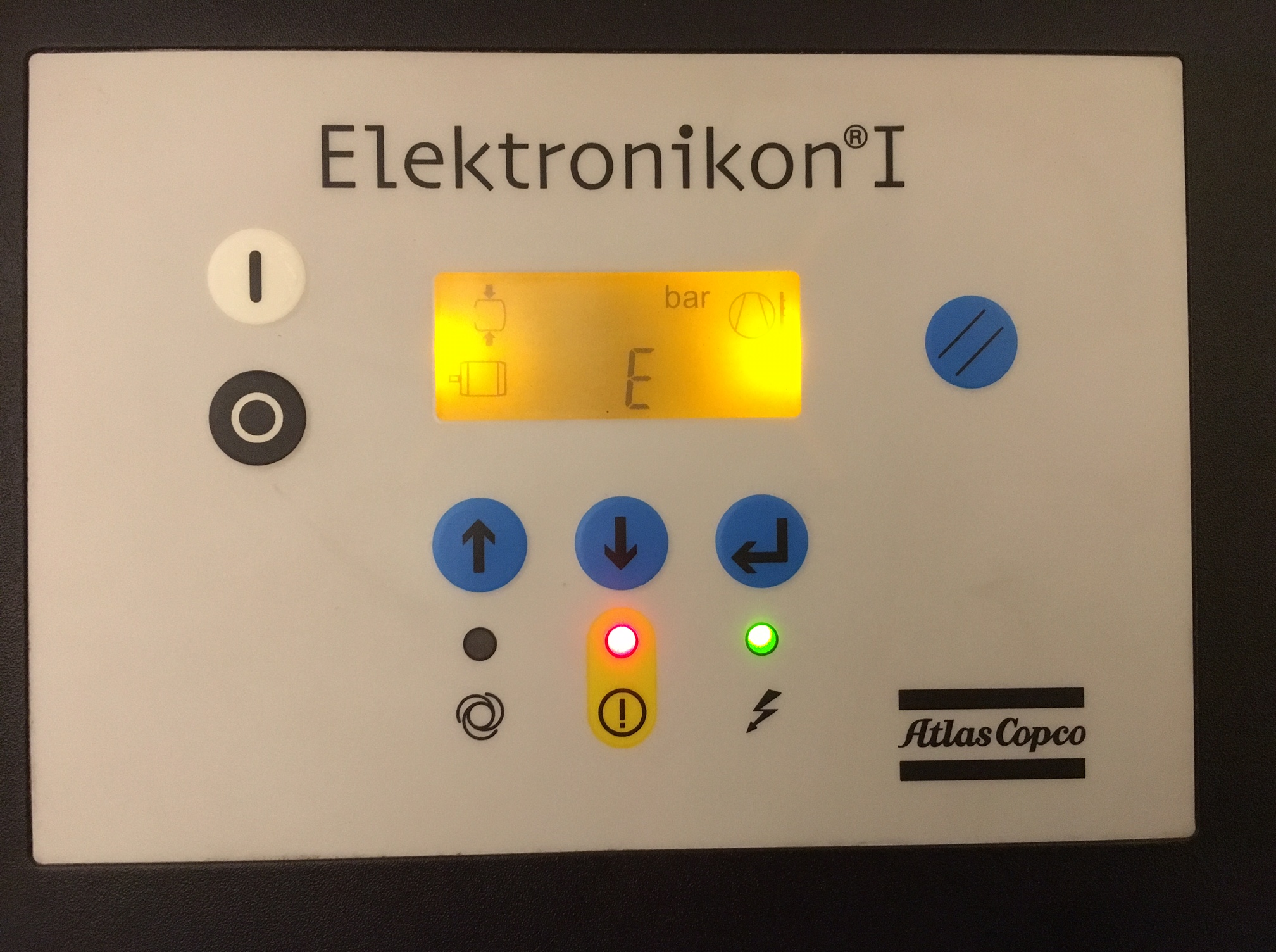 Atlas Copco Elektronikon (CRC error 200) zamiana na Elektronikon I
