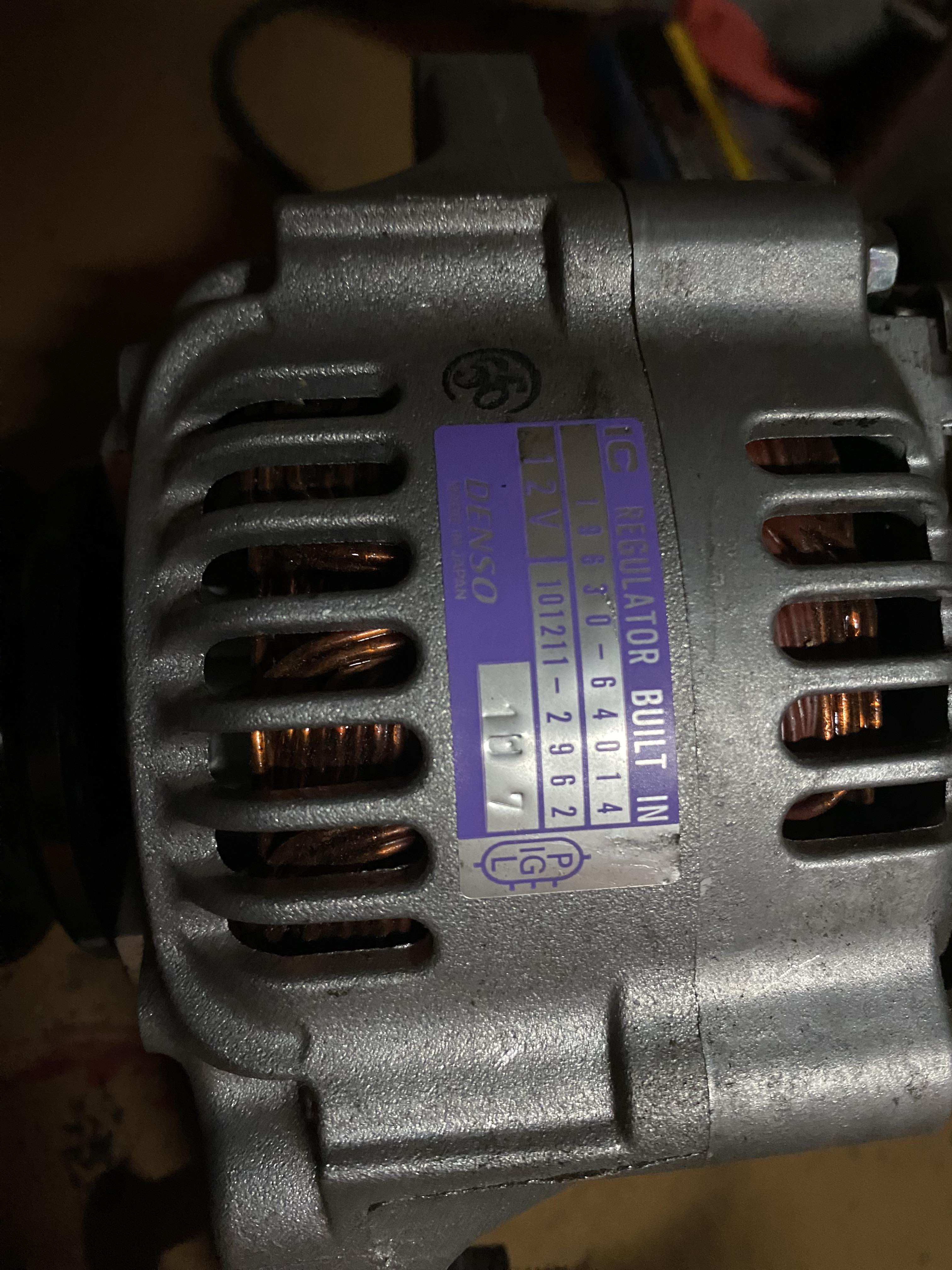 Kubota d950 alternator denso 19630-64014 nie gaśnie kontrolka ładowania