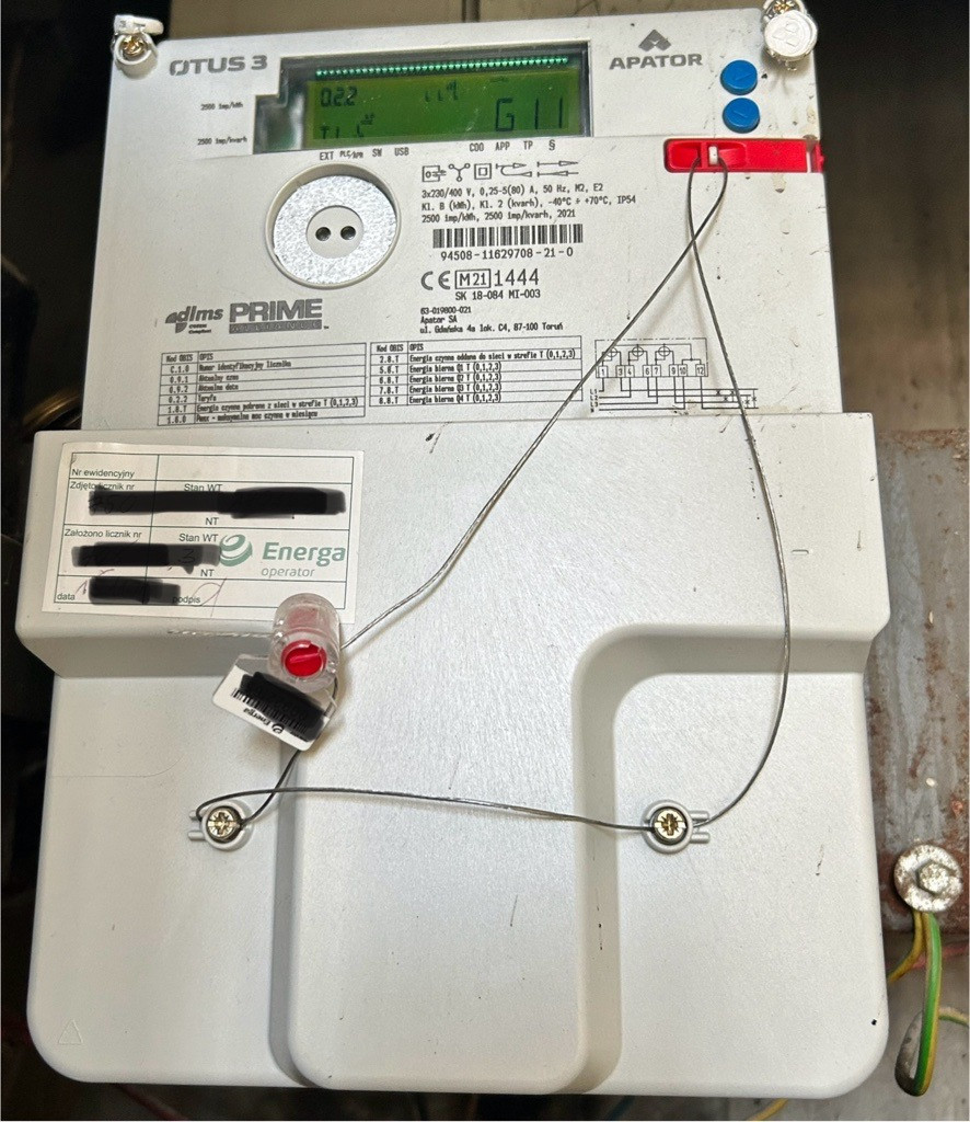 Jak awaryjnie odłączyć zasilanie w liczniku Apator Otus 3?