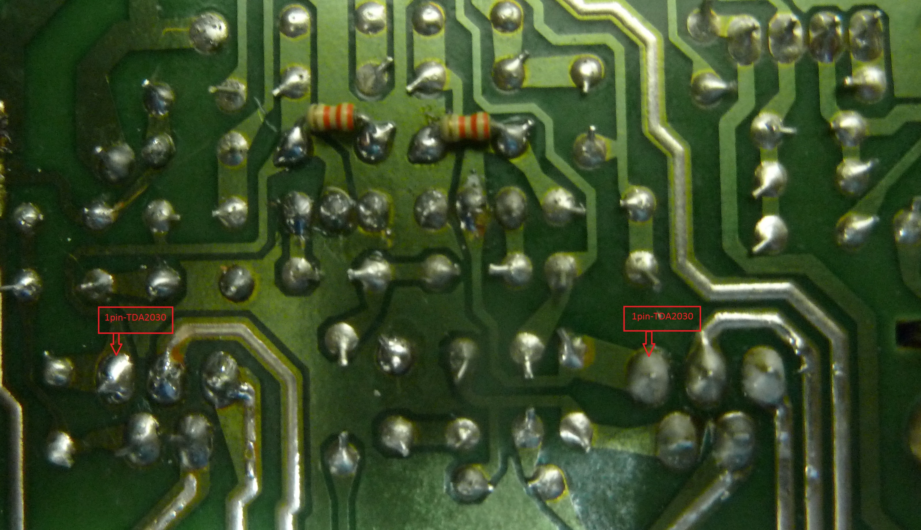 STUDIOPHILE_DX4 - left channel oscillates at low frequency