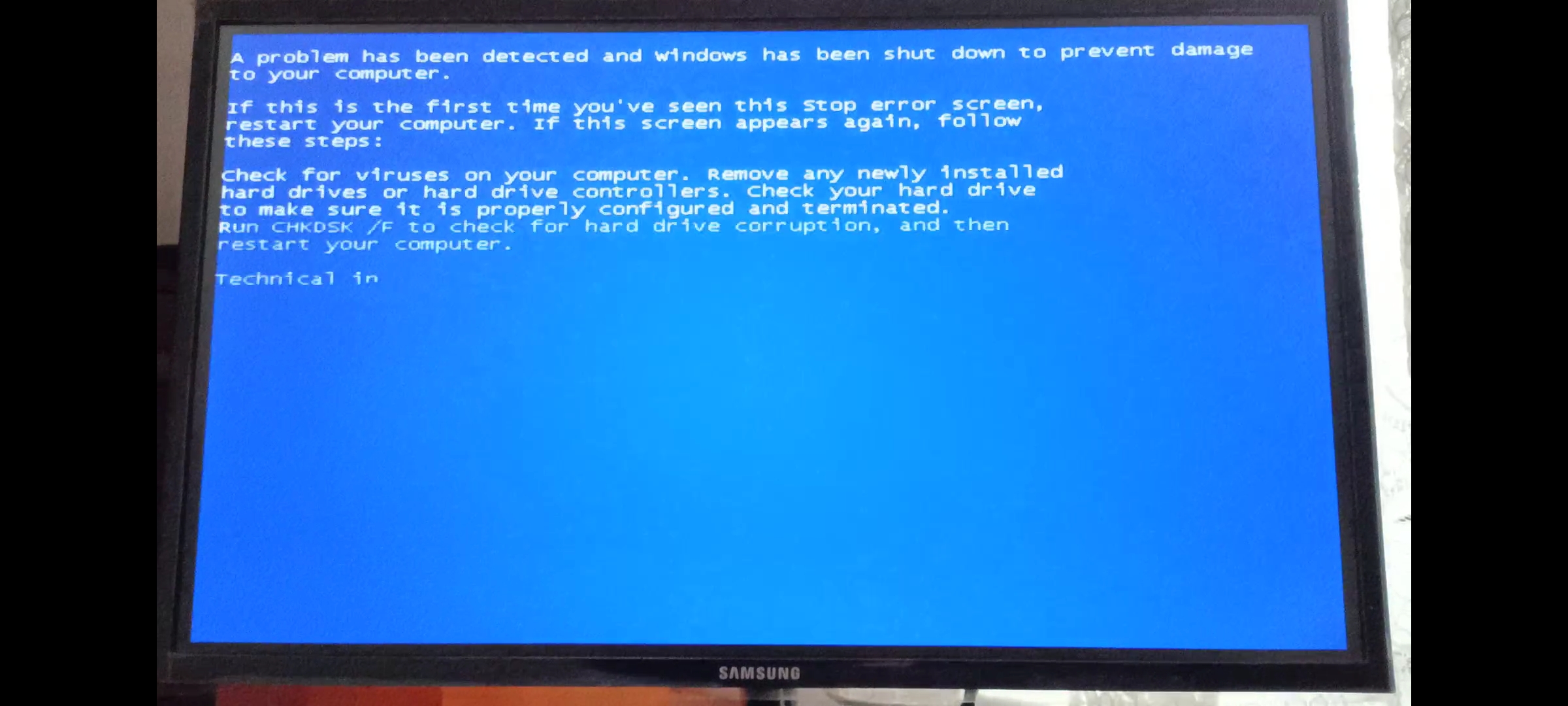 Bluescreen po instalacji Windows 7 na MSI B450, Ryzen 2700X i SSD M.2