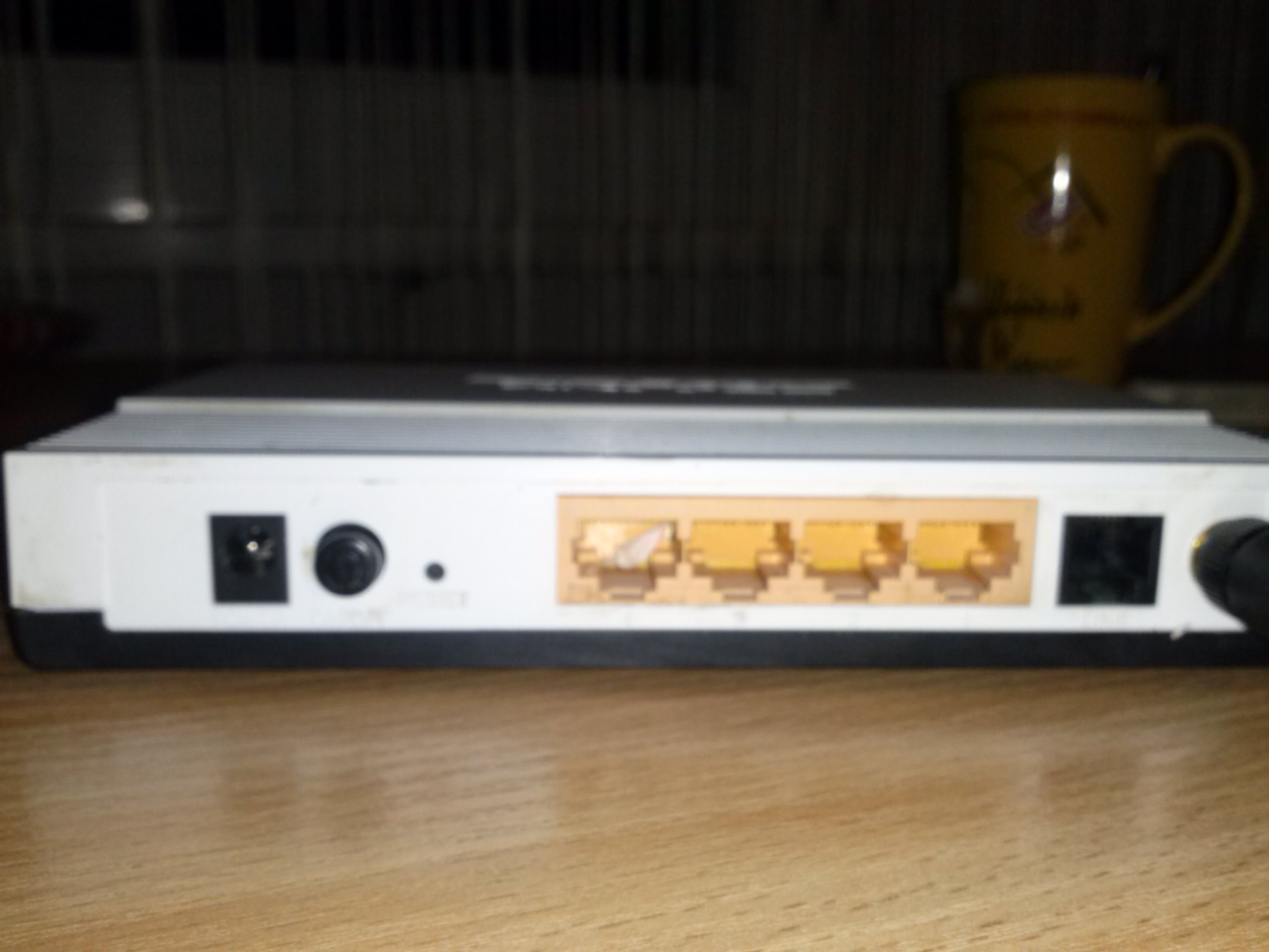 Scientific Atlanta Model EPC2203. Wifi w całym mieszkaniu TP-Link- TD ...