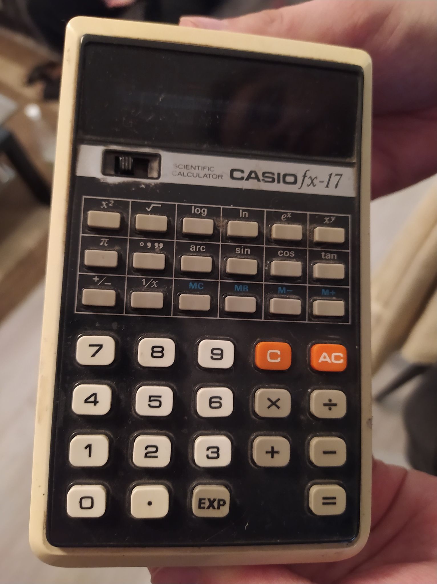 CASIO - Niesprawny kalkulator FX-17 - poszukiwany serwis