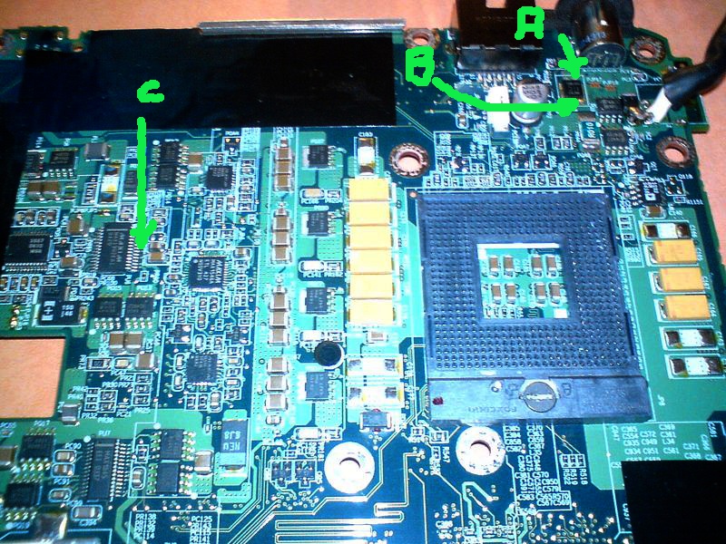 Compaq Presario R3000 - Niskie napięcie na płycie HR60 LA-1811, co ...