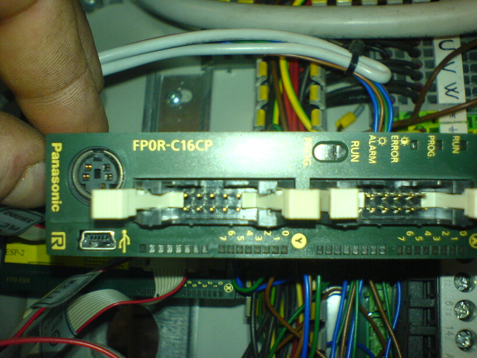 Parametry i podłączenie sterownika PLC Panasonic FPOR-C16CP - wejścia/wyjścia