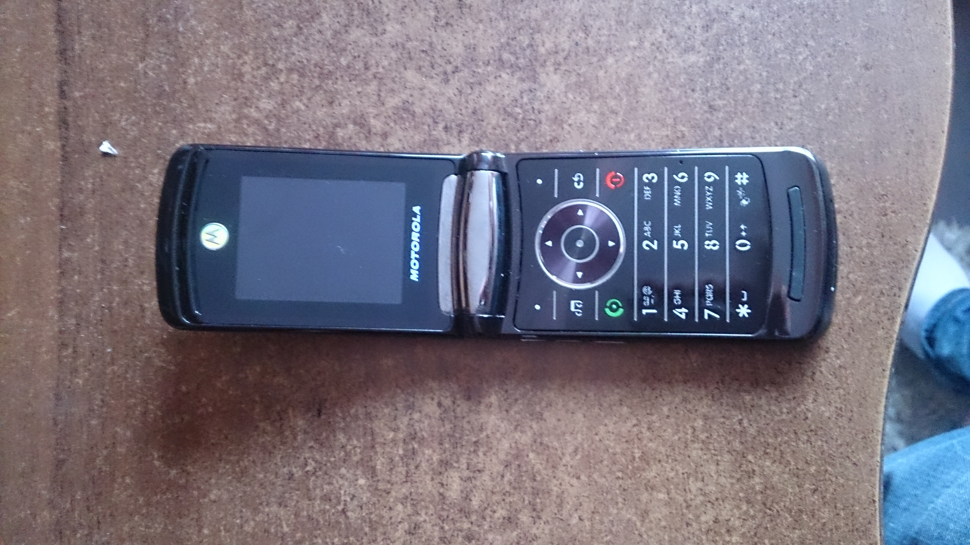 [Kupię] Motorola razr v9 - Potrzebuje przedniej szybki.