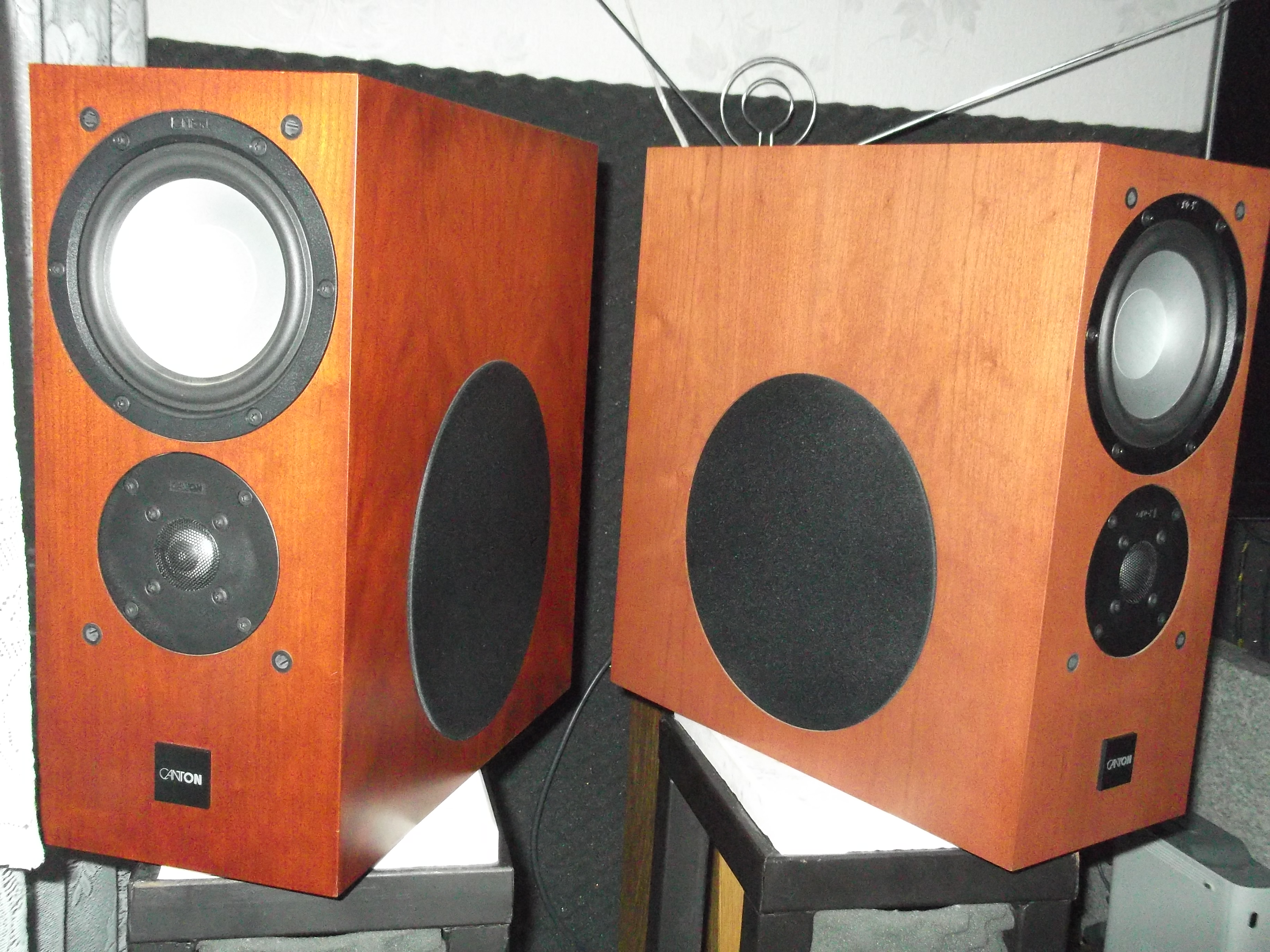 [Sprzedam] Kolumny podstawkowe Canton Karat M30 DC