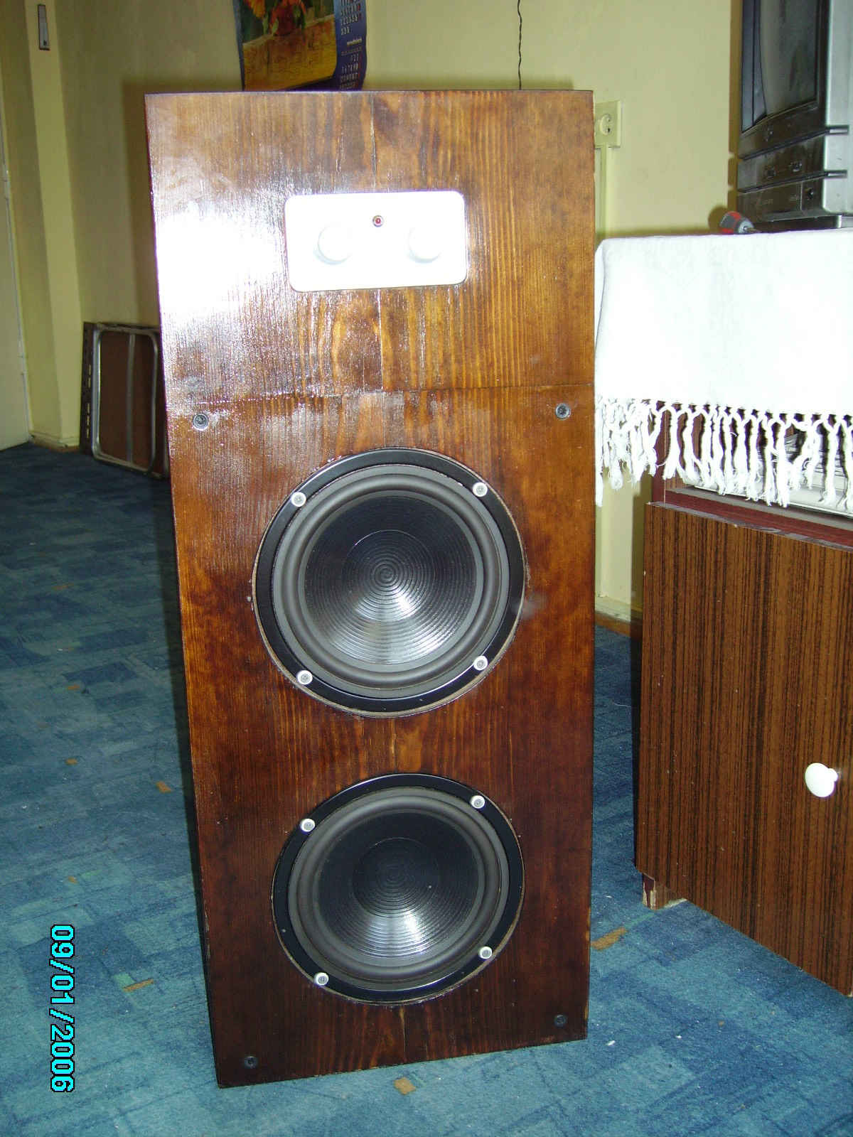 Czy warto wymienić Tesla ARN 226 na Peerless SLS 8 w subwooferze 65L?