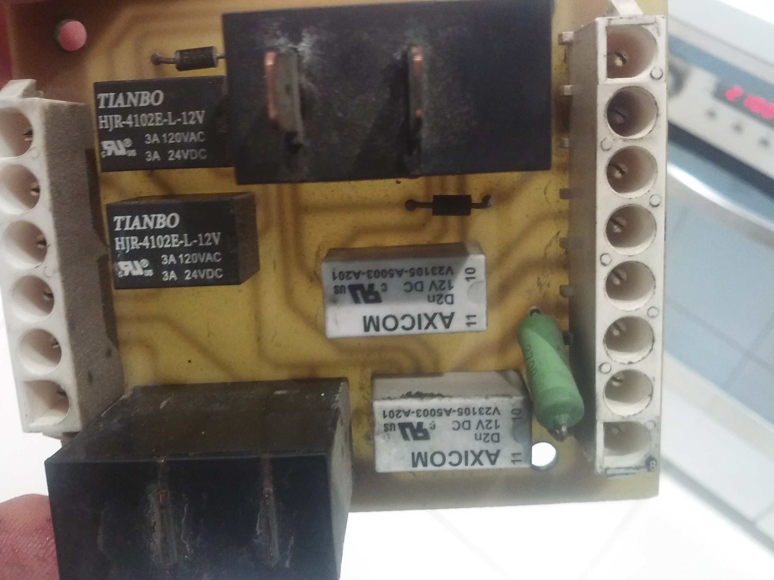 [Rozwiązano] Agregat Putzmeister M749 - Nagrzewanie się rezystora R1 na ...