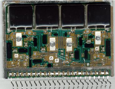 Porównanie wnętrza STK4231 II i Pioneer PAC007A we wzmacniaczu Pioneer