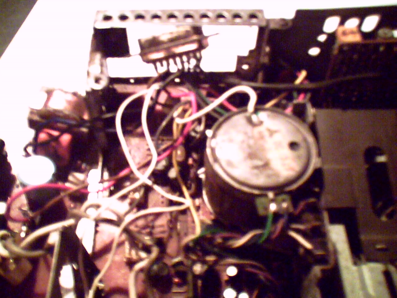 Wykorzystanie końcówki mocy na TA8205AH jak podlaczyc kabelk