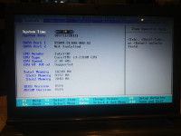 [Rozwiązano] Samsung RC520 - Miganie ekranu po wymianie dysku HDD na SSD