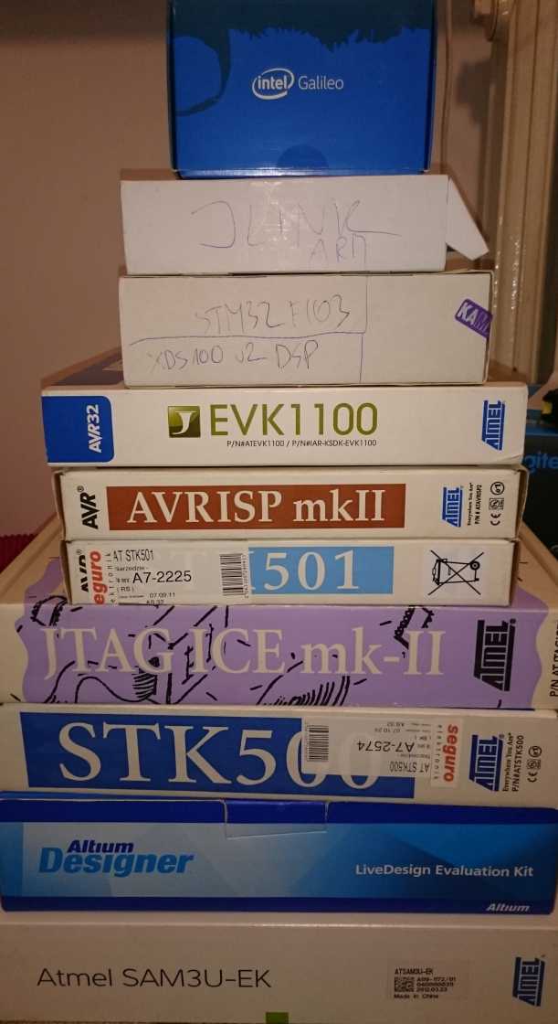 Oddam w dobre ręce m.in.: Intel Galileo 2, STK500, SAM3U-EK, EVK1100 ...